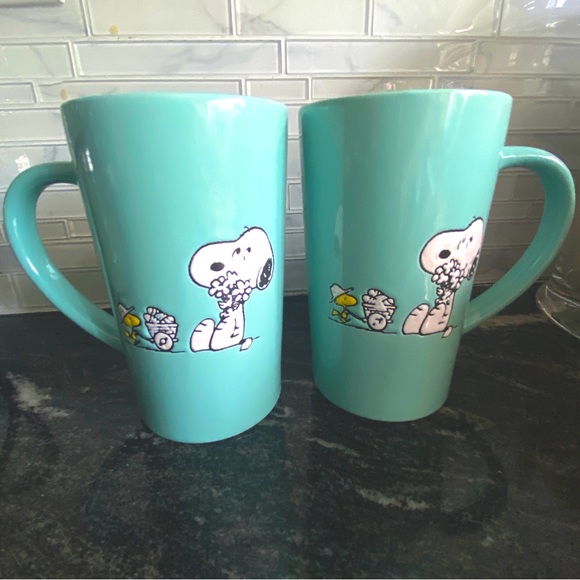 Peanuts | Dining | Peanuts Set Of 2 Latte Ceramic Coffee Mugs Snoopy ...